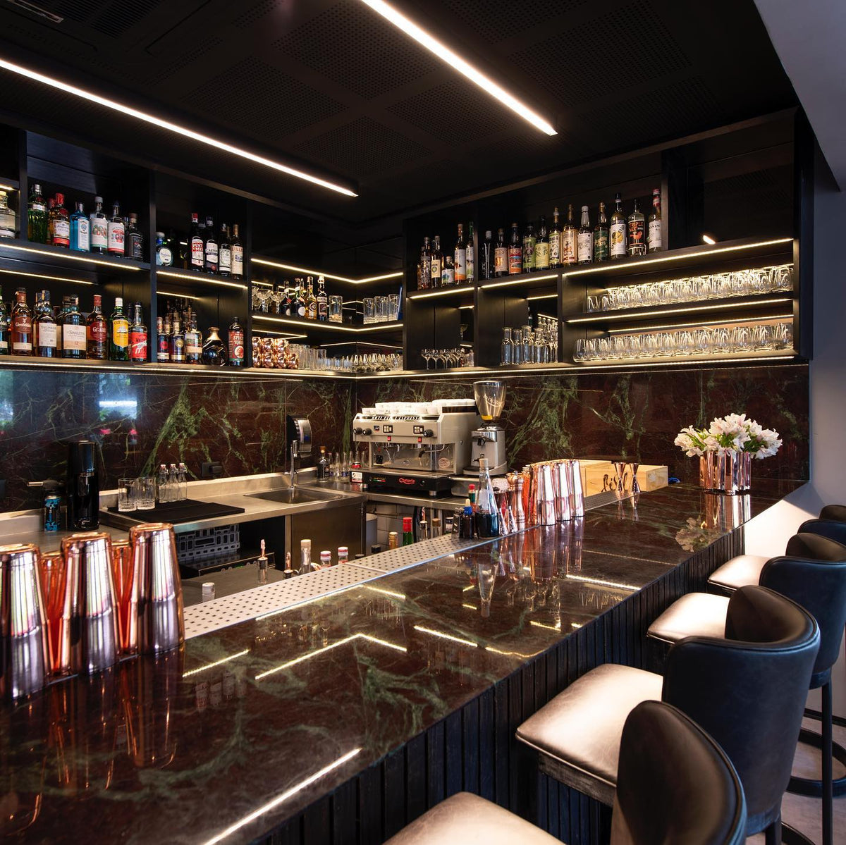 MOULIN ROUGE Quartzite polished 2cm thick - Slab